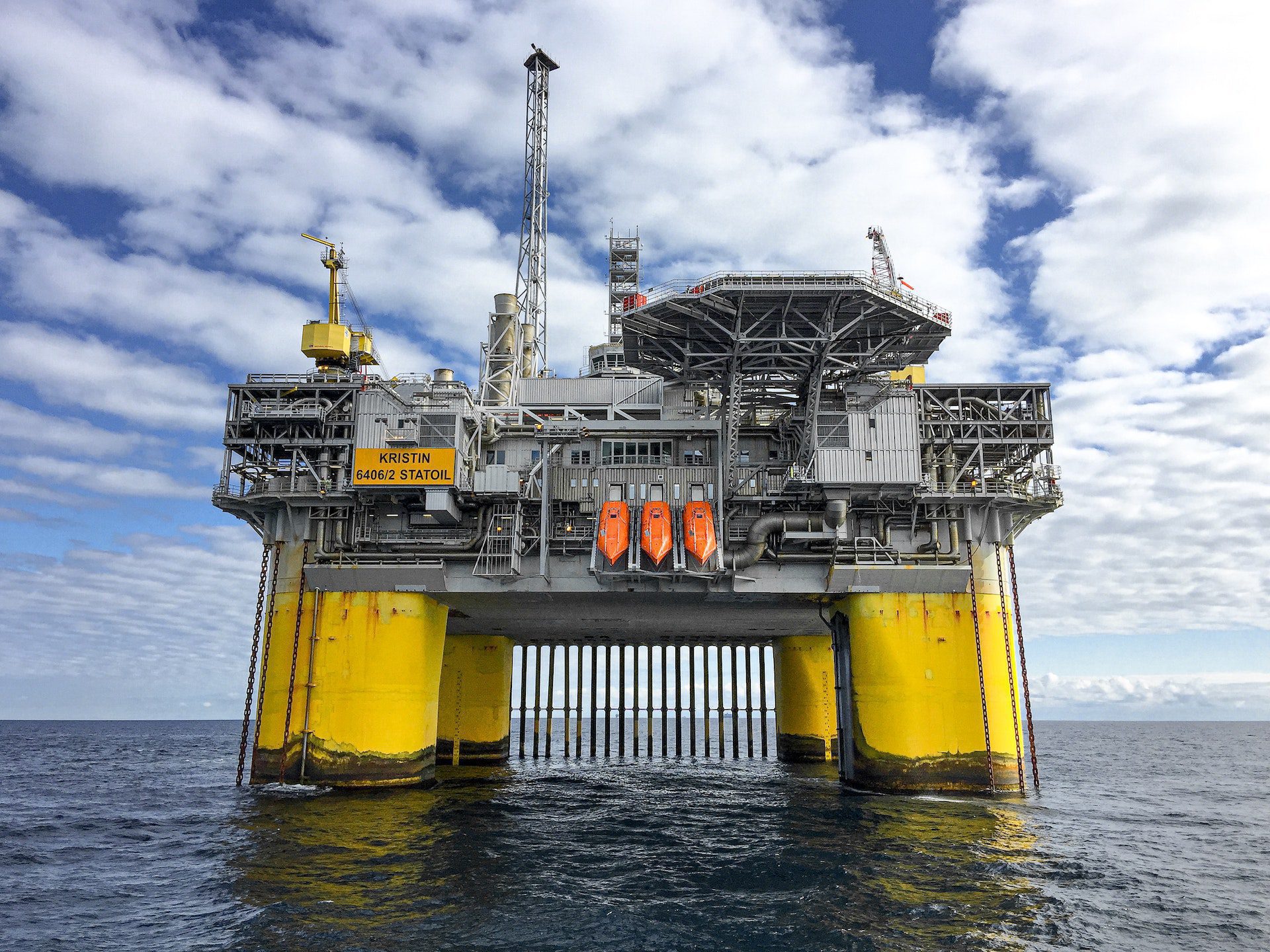 Exploring the Challenges and Rewards of Working Offshore as an NDT ...